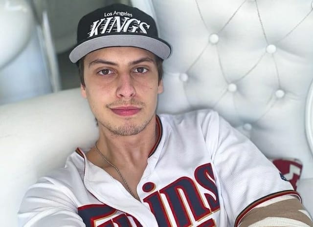 Who is Famous YouTuber Cizzorz Gamer