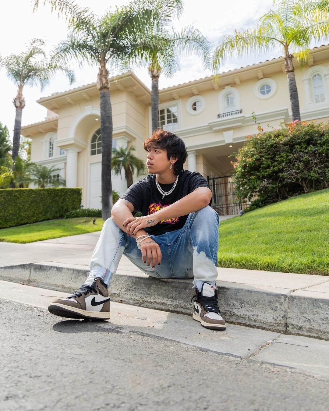 Where does Justmaiko live?