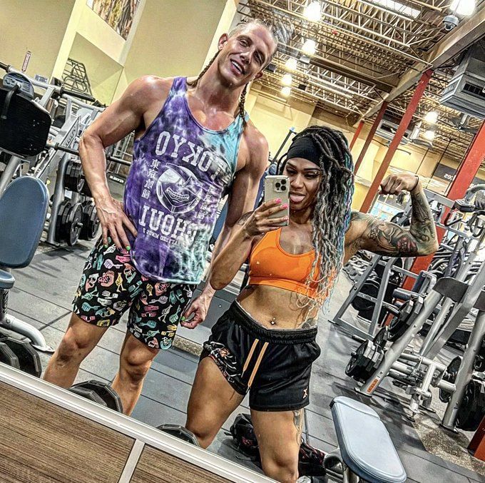 Female WWE star praises Riddle; calls him her "favorite human"