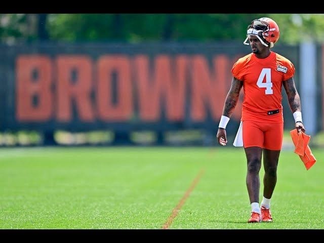 Redditors on Tony Buzbee being the settlement lawyer for Deshaun Watson ...