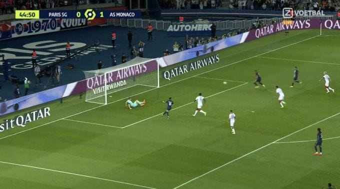 "Most selfish player in football history", "Why tf would you shoot ...