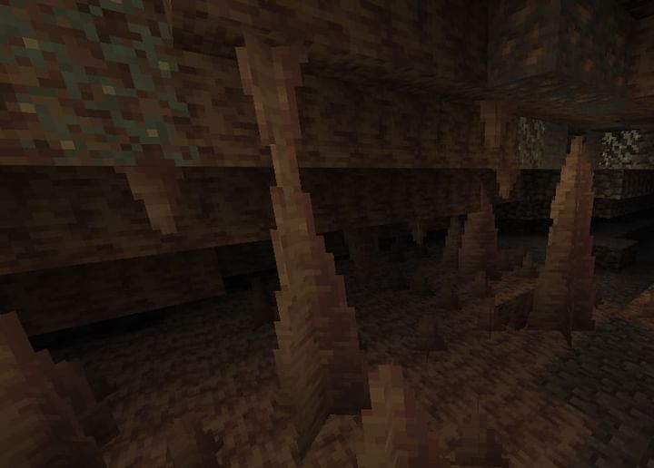 Pointed Dripstone in Mincraft