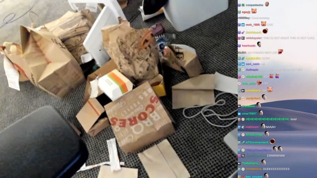 Fans react as xQc shows off his messy streaming room