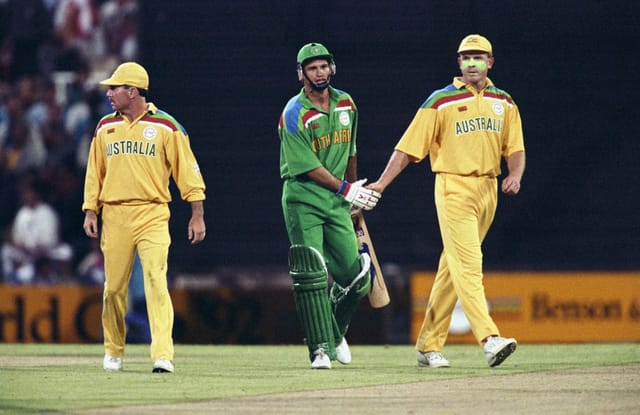 5 cricketers who scored a hundred for two countries