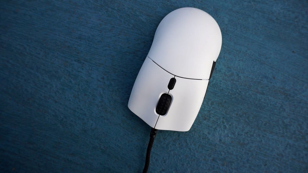 NZXT Lift ambidextrous gaming mouse review