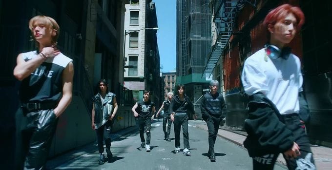 Fans can’t get over Stray Kids’ emo ‘pink’ concept in MAXIDENT comeback ...