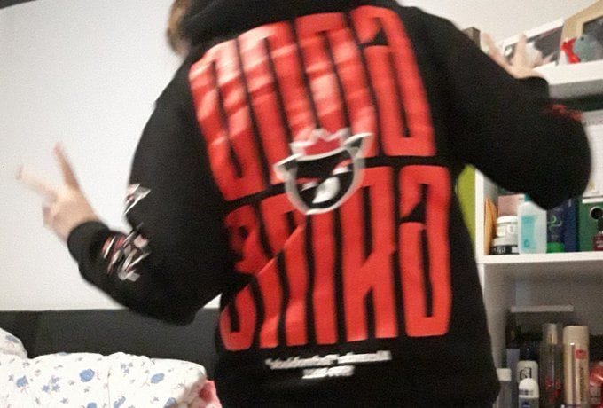 “Technoblade never dies” – Dream announces merch tribute to Technoblade ...