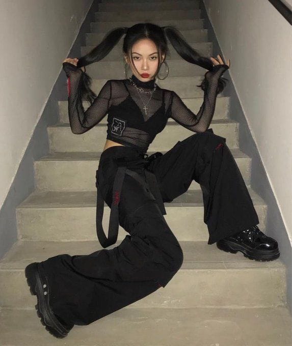 LE SSERAFIM drops a rocking teaser announcing October comeback with ...