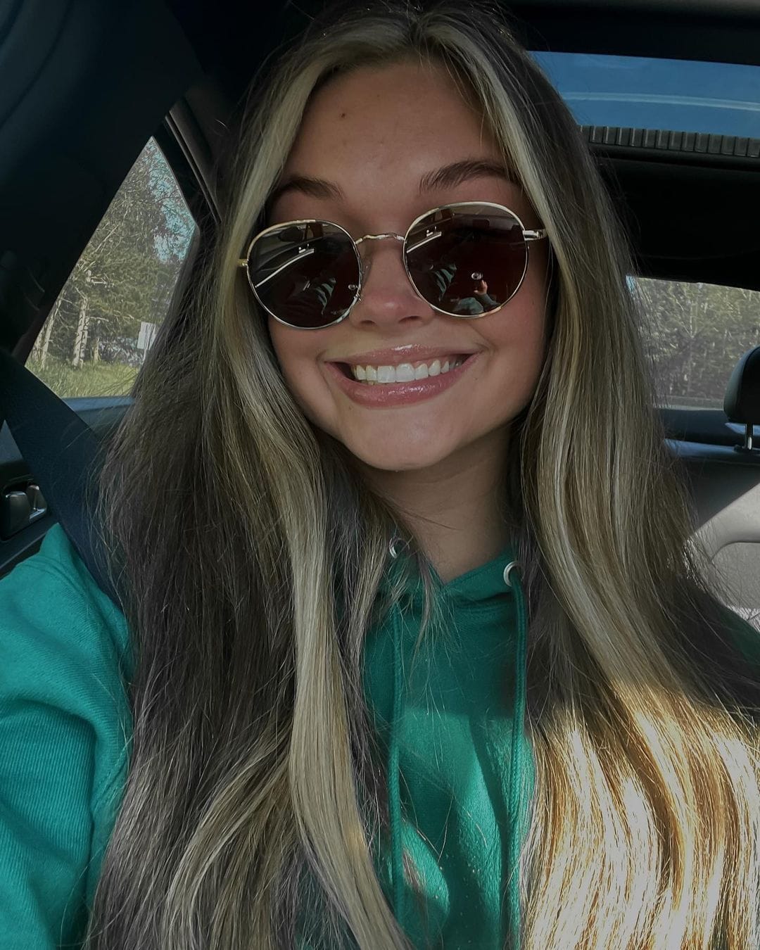 Signa Mae's Profile, Net Worth, Age, Height, Relationships, FAQs