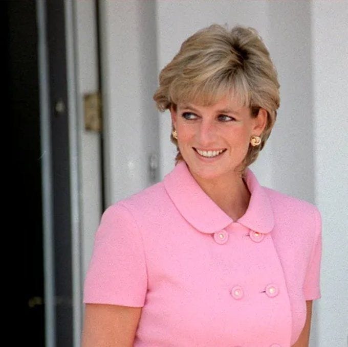 "Most iconic lore in world history": Jung Kook Diana re-incarnation ...
