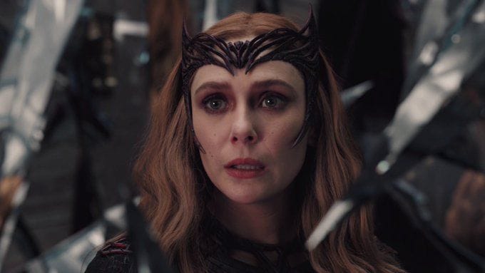 Captain Marvel vs Scarlet Witch: Who would win in a fight?