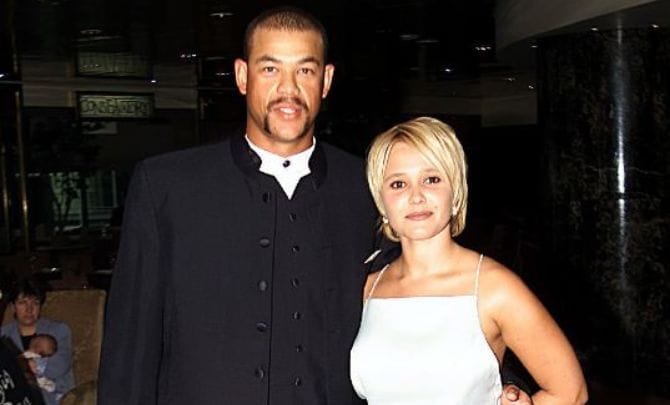 Who is Andrew Symond's Wife?