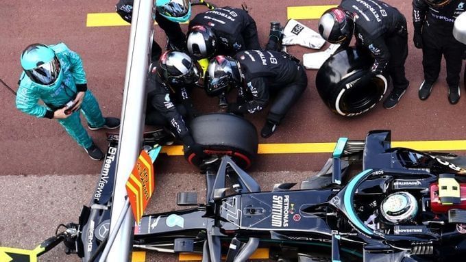 5 longest F1 pit stops of all time