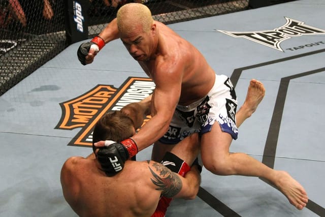 5 times in UFC history that an ageing warrior defeated a young lion