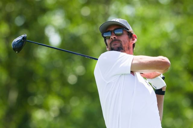 Michael Phelps on making the 'longest televised putt in history'