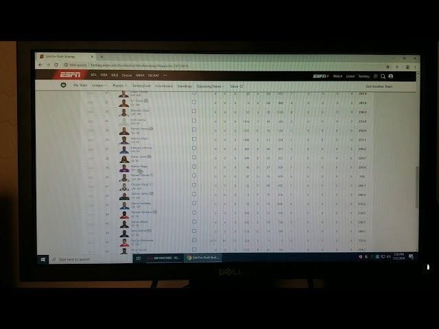 How to set auto draft on ESPN fantasy football App?