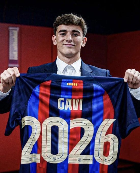 Female fan appears to give Barcelona star Gavi her phone number during ...