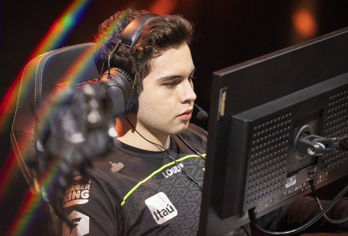 Less Valorant settings (2022): Crosshair, configuration, keybinds, sensitivity, and more