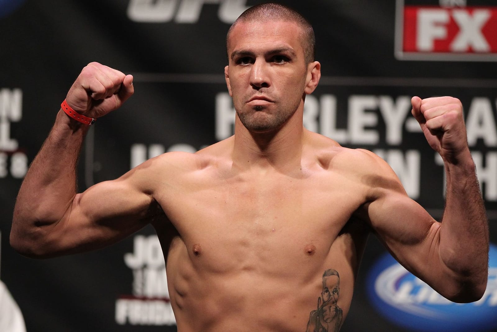 5 UFC fighters who looked like they'd died inside the octagon