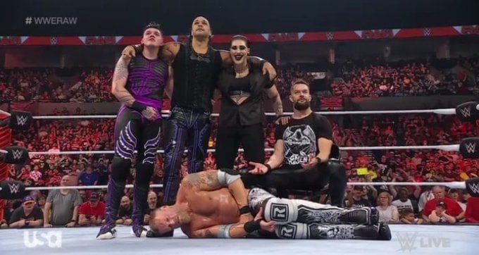 Twitter reacts to picture Dominik Mysterio Rhea Ripley