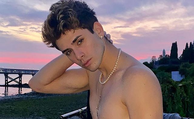 How much is Johnny Valentine's net worth as of 2022?