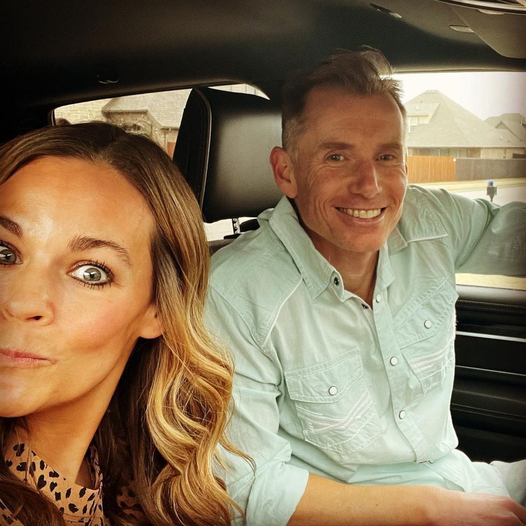 Who is Billyvsco’s wife?