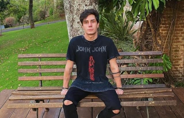 TazerCraft's Profile, Net Worth, Age, Height, Relationships, FAQs