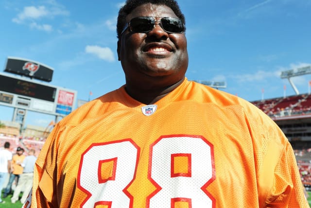 NFL tight ends with 4+ touchdowns in one game