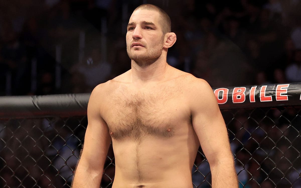 Sean Strickland recalls asking his father to commit suicide: "Your wife ...