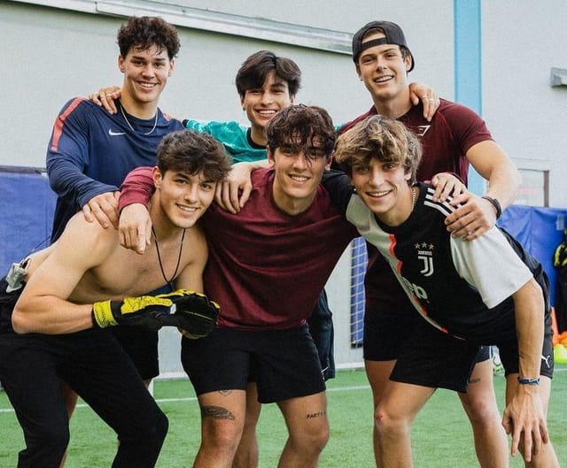 TheSwayLA's Profile, Net Worth, Age, Height, Relationships, FAQs