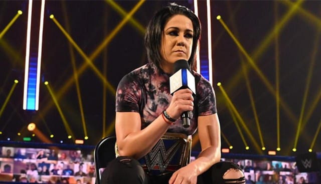 Bayley breaks character to pay tribute to former WWE Superstar