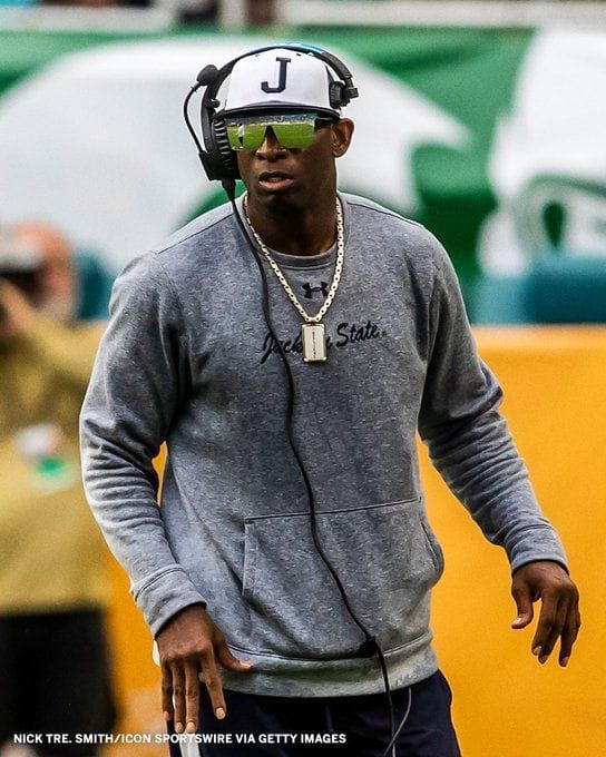 What happened to Deion Sanders' leg?