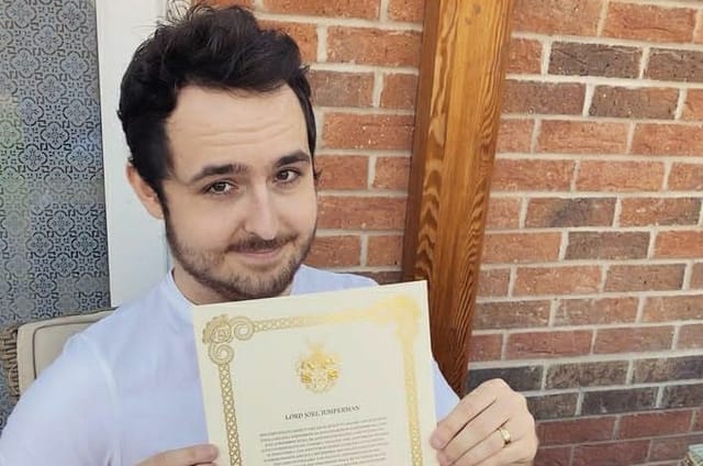 How much is SmallishBeans’s Net Worth as of 2024?