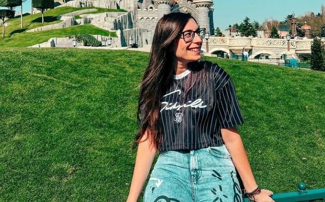 Lyna's Profile, Net Worth, Age, Height, Relationships, FAQs