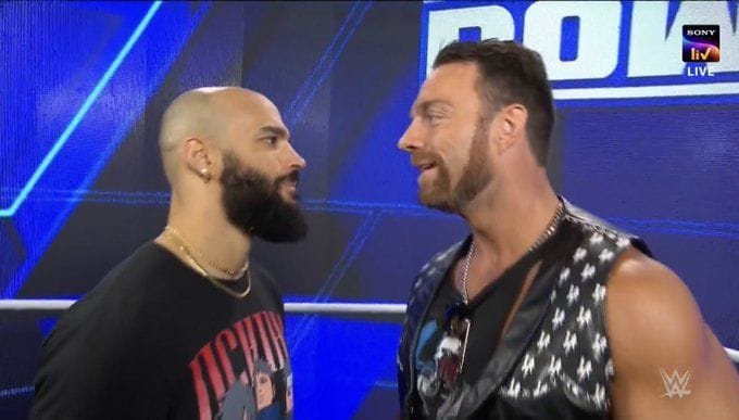 5 Things WWE Subtly told us on SmackDown: Surprising star to be ...