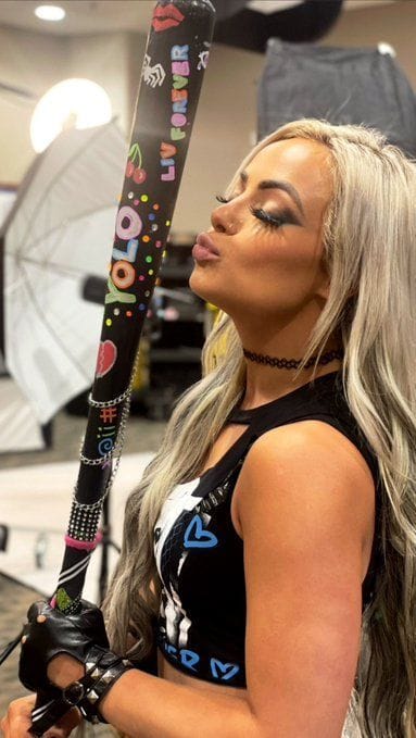 "Let him in and join the Wyatt 6"- Twitter explodes after Liv Morgan ...