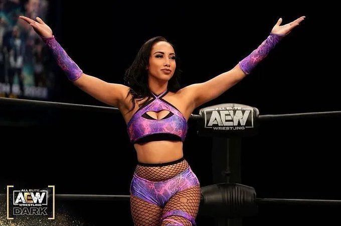 Twitter fans hilariously react to popular AEW star seemingly imitating ... Twitter fans hilariously react to popular AEW star seemingly imitating ...