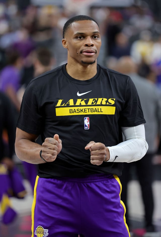 Video: Speculations run rampant as Russell Westbrook half-heartedly ...