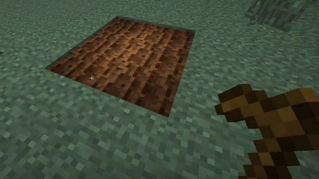 How to use hoe in Minecraft 1.19 update