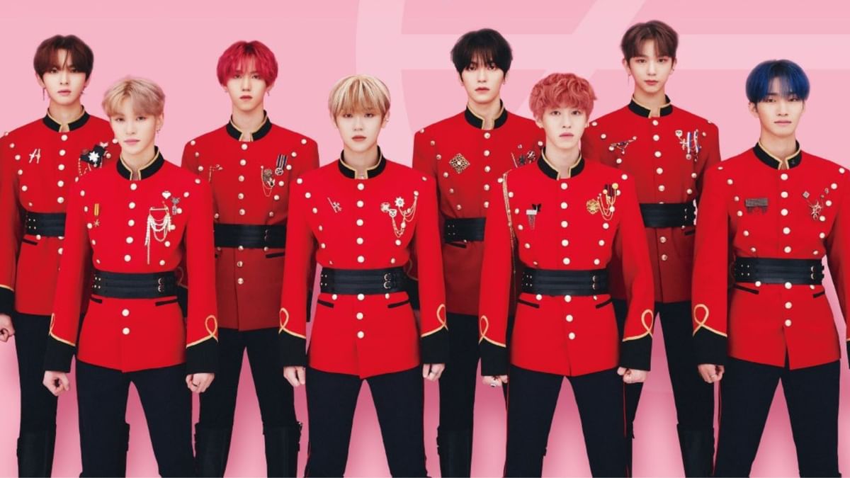 EPEX fans react as the group introduces a special official light stick ...