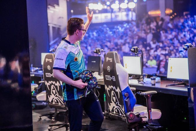 Fnatic vs T1 League of Legends Worlds 2022 Group Stage: Head-to-head, livestream details, and more