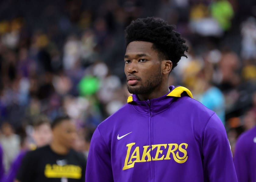 Fans go nuts as LA Lakers' Damian Jones attempts a three - "N***as goes ...