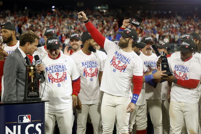 MLB Legends: Who is the best Philadelphia Phillies player of all time?