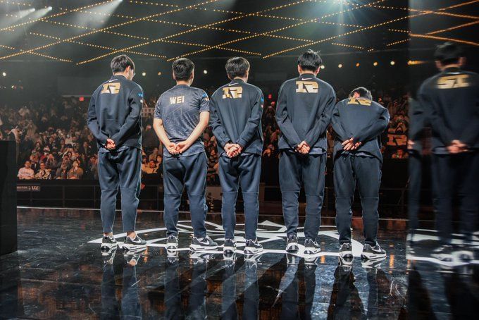 Gen.G vs RNG League of Legends Worlds 2022: Head-to-head, livestream details, and more