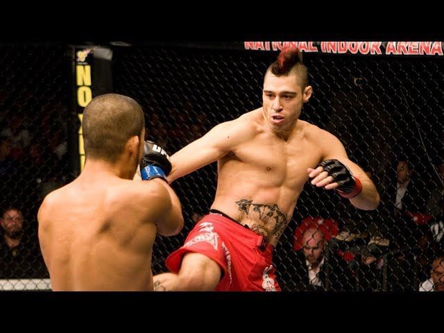 What is Dan Hardy's UFC record?