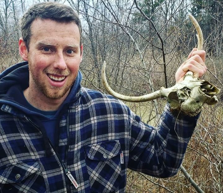 Aaron Esser's Profile, Net Worth, Age, Height, Relationships, FAQs