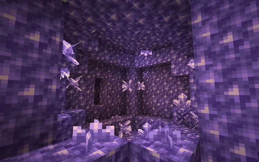 How to find amethyst geodes in Minecraft 1.19 (2022)