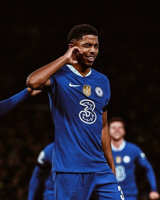 Chelsea new signing leaves on crutches with a brace on right knee after ...