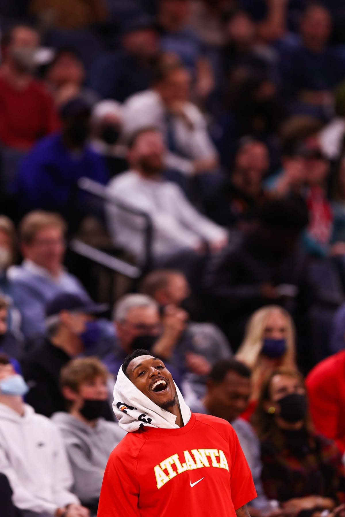 Lou Williams reacts to Twitter user pointing out he had 2 wives - “I ...