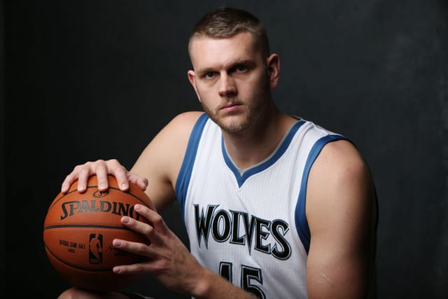Top 5 NBA players born on Halloween, featuring Cole Aldrich, Steven ...